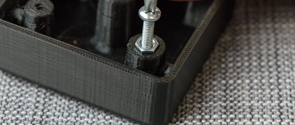 Kolver. Fastening into Plastics